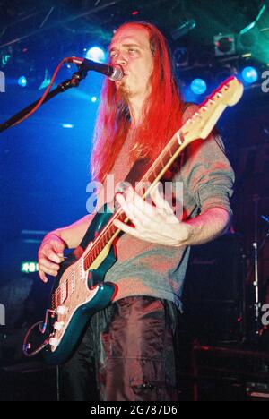 Strapping Young Lad performing live at the Mean Fiddler 2, 20th March ...