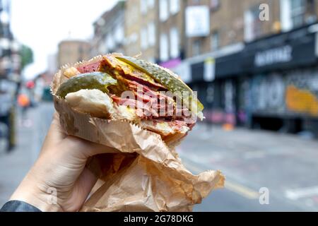 Famous salt beef bagel with mustard and pickle at Beigel Bake, Brick ...