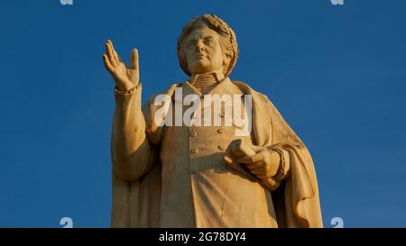 Zakynthos, Zakynthos Town, Solomos Square, Statue of the national poet ...