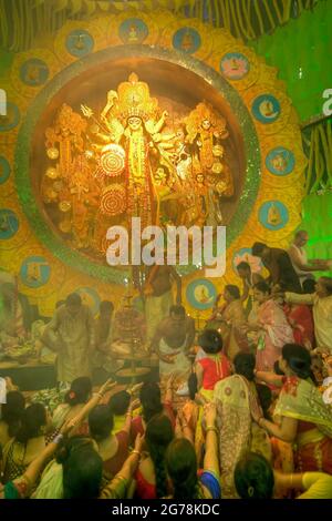 KOLKATA , INDIA - OCTOBER 1, 2014 : People enjoying outside Durga Puja ...