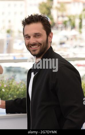 LA FRACTURE photocall during the 74th Cannes Film Festival 2021 Stock ...