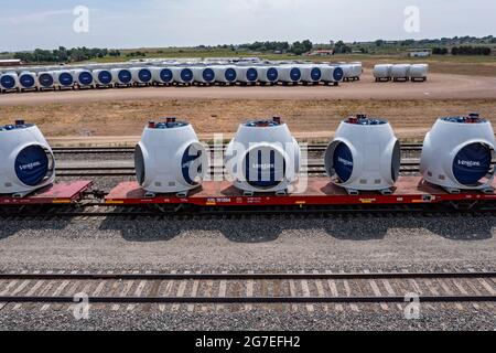 Wind turbine nacelle with rotor hubs and tower sections for offshore ...
