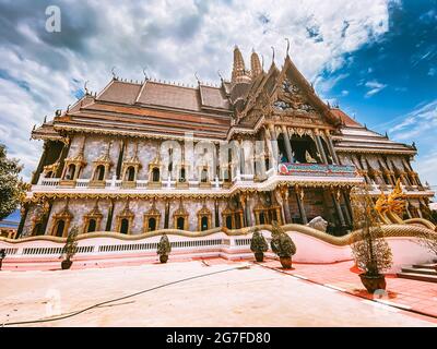 Wat Chao Nua in Ratchaburi, Thailand Stock Photo - Alamy