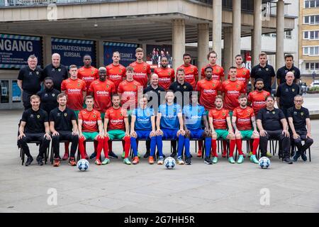 up L-R, Oostende's Luc Benthein, Oostende's Johan Hoste, Oostende's ...
