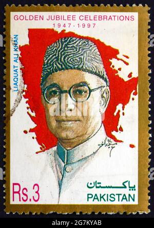 PAKISTAN - CIRCA 1997: a stamp printed in Pakistan shows Apple, Fruit ...