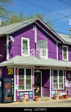 Elburn, Illinois, USA. The exterior to an old but still functioning ...