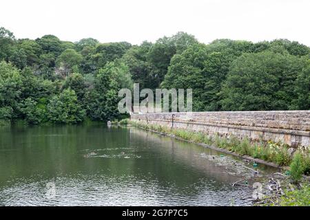 Cloudy over Linacre Reservoir in Cutthorpe, Chesterfield Stock Photo ...