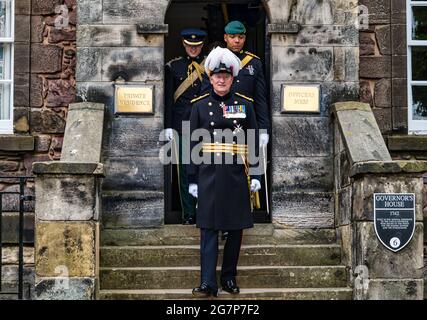 The Governor of Edinburgh Castle Major General Alastair Bruce (left ...