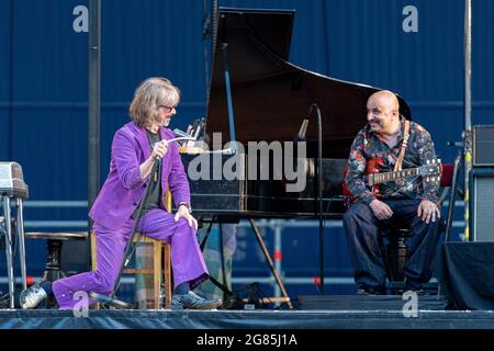 Helge Schneider, Sandro Giampietro und Thomas Linsmayer bei der ...