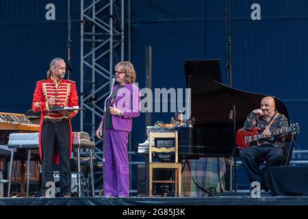 Helge Schneider, Sandro Giampietro und Thomas Linsmayer bei der ...