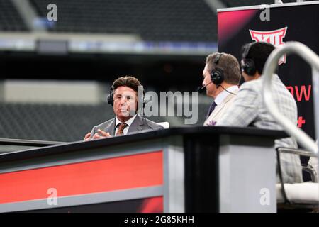 Oklahoma State Cowboys head coach Mike Gundy poses during Big 12 ...