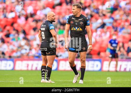 Michael Shenton (4) and Paul McShane (9) of Castleford Tigers discuss ...