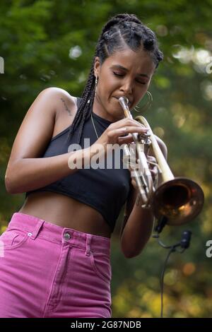 Portuguese musician Jessica Pina Trio performs Jazz in Palacio Real ...
