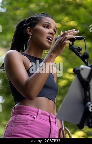 Portuguese musician Jessica Pina Trio performs Jazz in Palacio Real ...