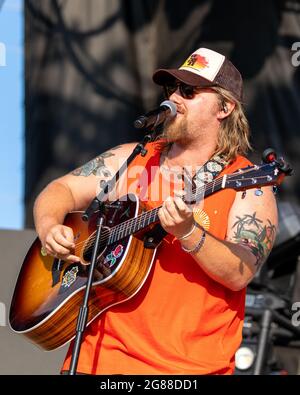 Singer-songwriter Ernest (Ernest Keith Smith) during the Country ...