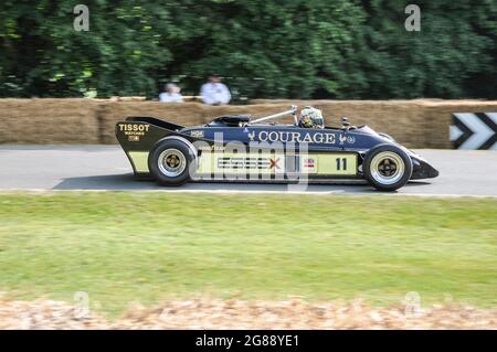 Lotus 88 at the Goodwood Festival of Speed 2013. Twin Chassis Lotus ...