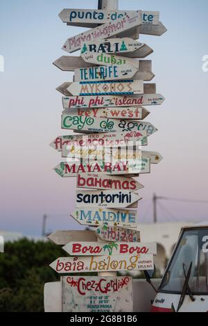 sign, signal, city, town, horizon, space, industrial, science, future ...