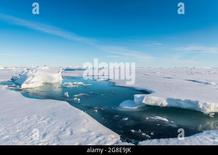 Sunshine on the ice of the North Pole, Arctic Stock Photo - Alamy