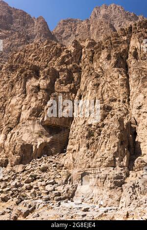 Bisotun(Behistun,Bistun), relief carvings on the face of steep rock ...