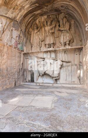 Taq e Bostan(Taq e Bustan), Sasanian rock reliefs of Khosrow ii ...