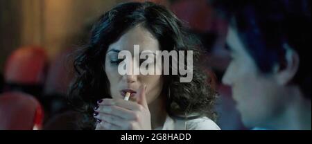 THE LAST MATINEE, (aka AL MORIR LA MATINEE), from left: Franco Duran ...