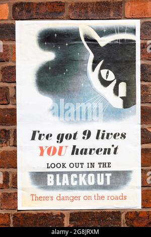 BLITZ BLACKOUT UK Vintage WW2 Propaganda British Information poster ...