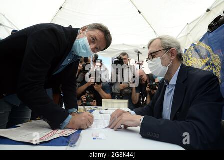 Rome, Italy. 21st July, 2021. Rome 21/07/2021 Matteo Renzi signs for ...