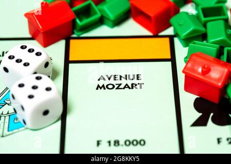 Avenue Mozart. Close up of French Monopoly Board Stock Photo - Alamy
