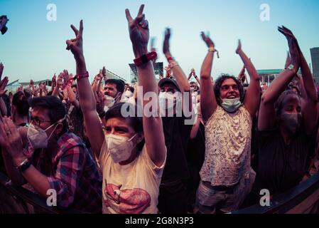 BARCELONA - JUL 9: The crowd, wearing face mask to protect against ...