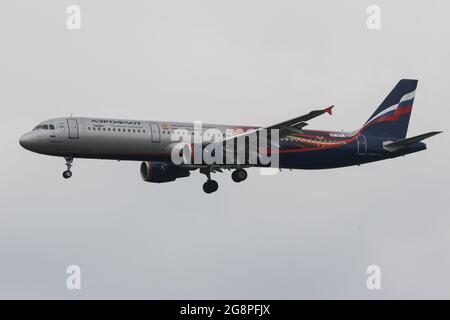 AEROFLOT AIRBUS A321 MANCHESTER UNITED PLANE Stock Photo - Alamy
