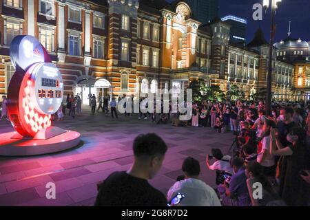 Tokyo Station, Tokyo. Countdown object for the start of the Tokyo ...