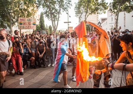 Flag burning - Trans Pride Stock Photo - Alamy
