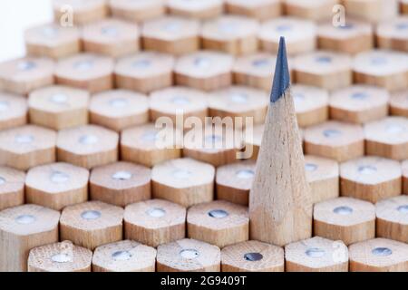 Group of sharpen and unsharp pencils Stock Photo - Alamy