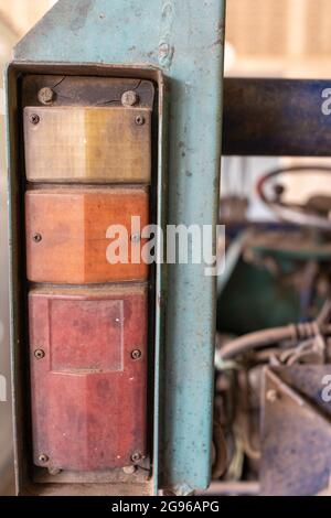 Headlights, lights, technology, tractor, old, tractor, bulldog, tractor ...