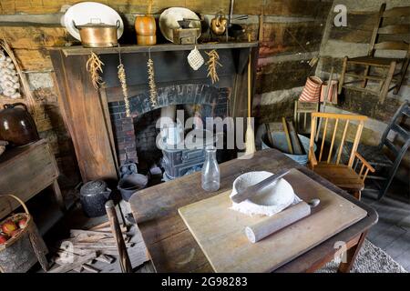Interior of preserved slave quarters shack at cotton plantation at ...