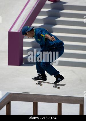 Kelvin Hoefler of Brazil competes in the semi-finals of the men's ...