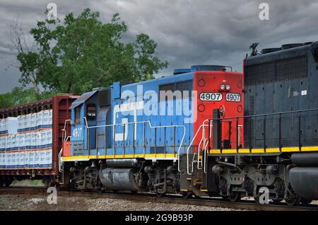 Bartlett, Illinois, USA. Multiple Canadian National Railway locomotives, led by a specially ...