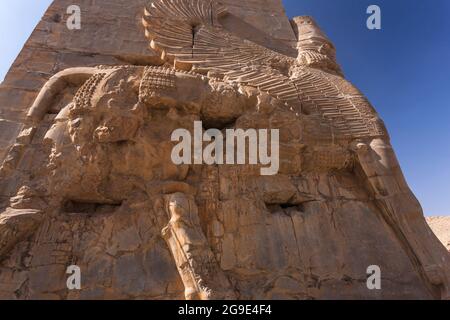 Persepolis,lamassu statue, gate of all nations, gate of Xerxes, capital ...