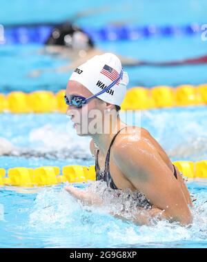 Alex Walsh, of the United States, competes in a women's 400-meter ...