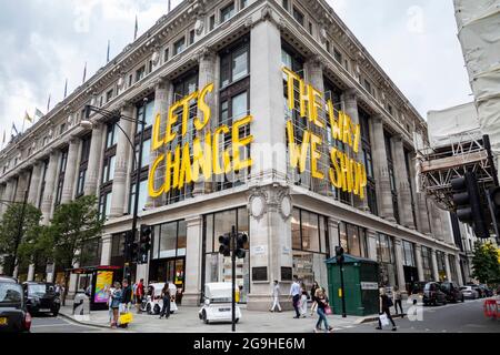 Selfridges flagship department store on Oxford Street on 21st January ...