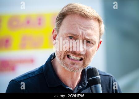Binz, Germany. 26th July, 2021. Christian Lindner (l), FDP federal ...