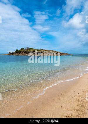 Pelistry Bay & Toll's Island, St Mary's, Isles of Scilly, Cornwall ...