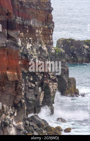 Red coloured Krisuvikuberg cliffs, Hafnarfjoerour, Hoefuoborgarsvaeoio ...