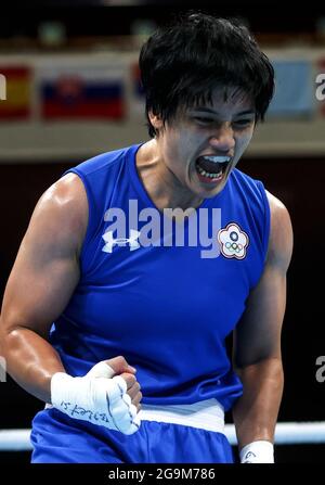 Nien-Chin Chen, of Chinese Taipei moves in on Italy's Angela Carini ...