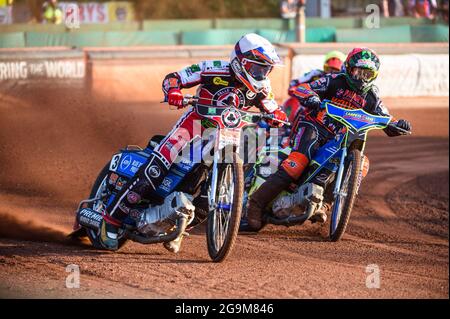 WOLVERHAMPTON, UK. JULY 26TH Steve Worrall (White) leads Luke Becker ...