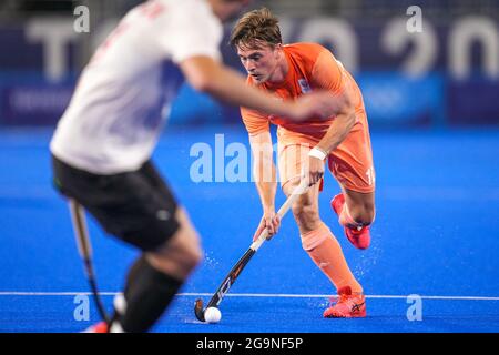 TOKYO, JAPAN - JULY 27: Jorrit Croon of the Netherlands competing on ...