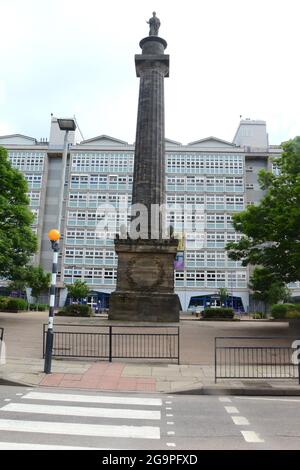 Hull College "Tower Block" building, Queen's Gardens, Hull, UK Stock ...