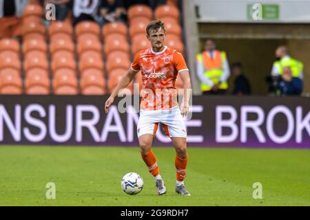 Callum Connolly of Blackpool looks for a passing option Stock Photo - Alamy