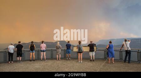 Katoomba NSW Bush fire disaster Christmas 2019 Stock Photo - Alamy