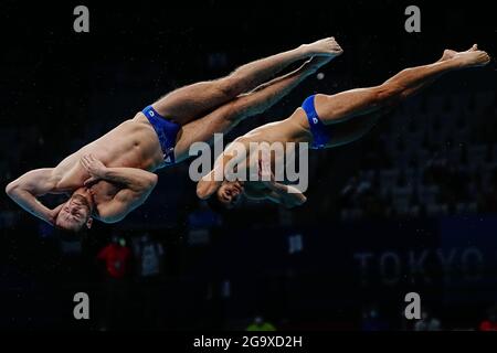 Lorenzo Marsaglia and Giovanni Tocci of Italy dive during synchronised ...